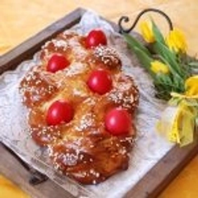 Osterzopf - Sweet German Easter Bread | Volkswurst | Foody